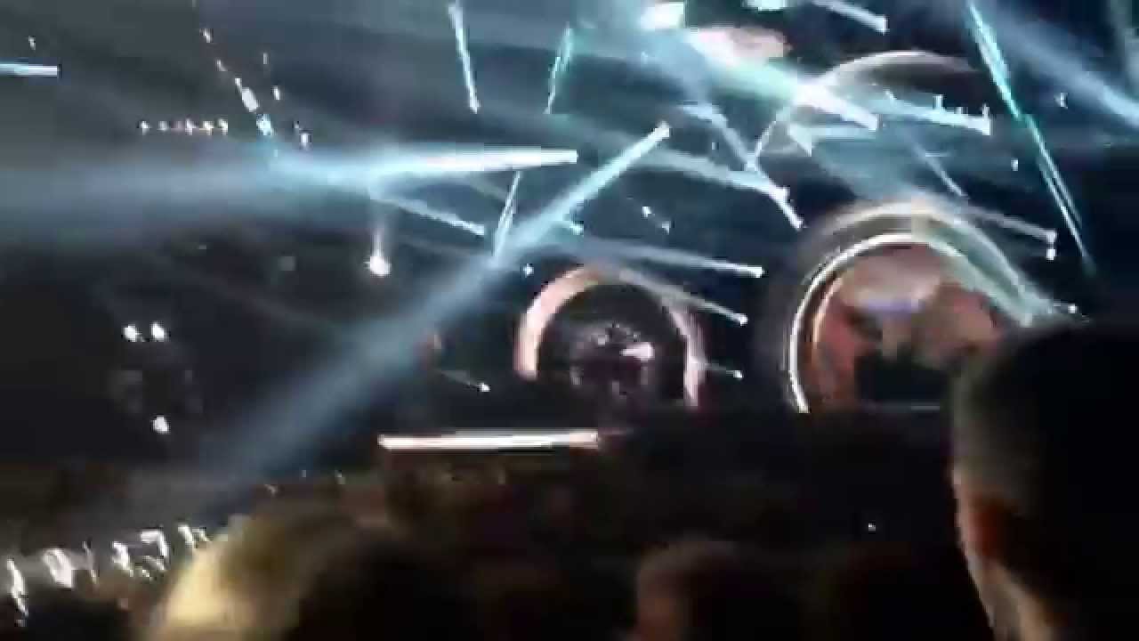LUKE BRYAN - Play it Again LIVE at the ACM Awards - YouTube