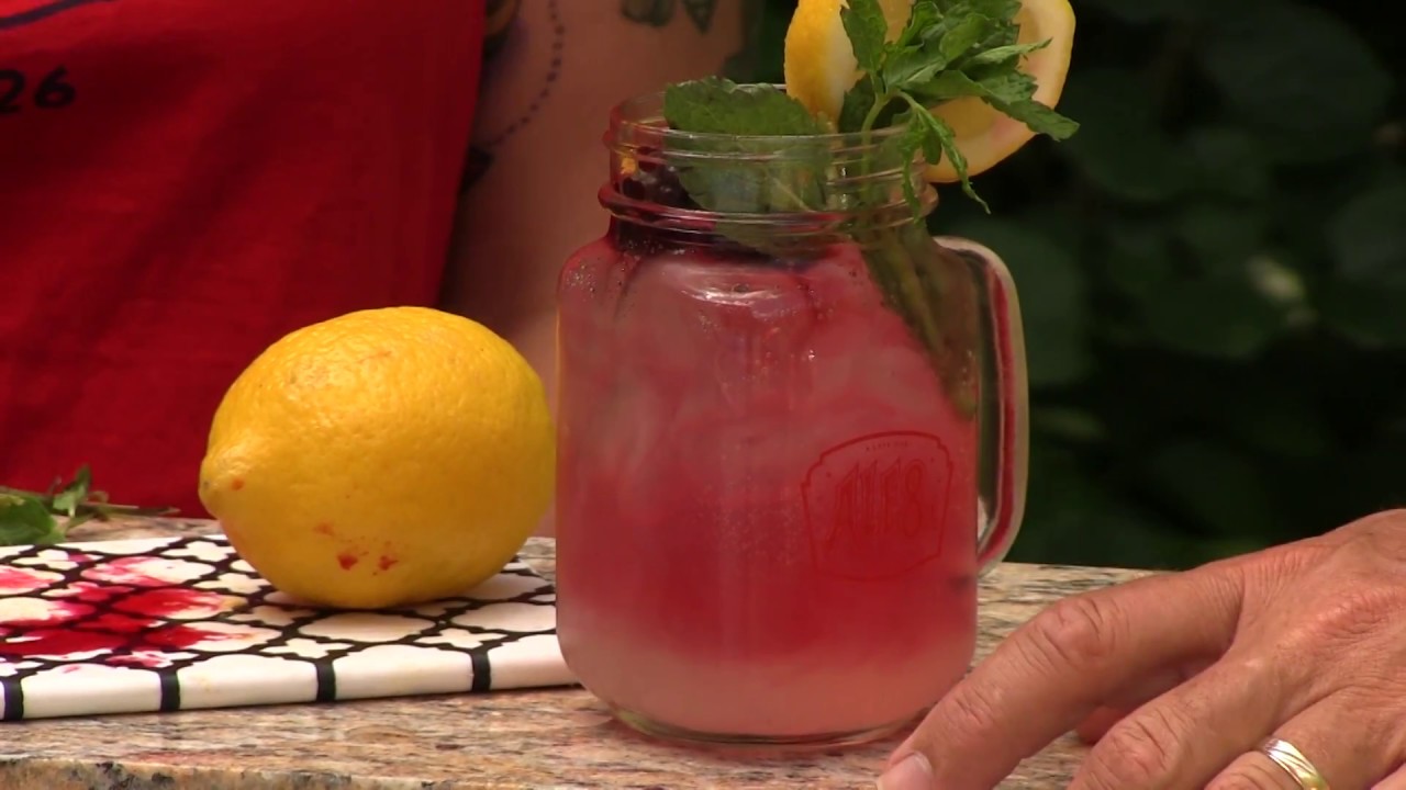 Ale-8-One - Vodka Cherry Lemonade - YouTube