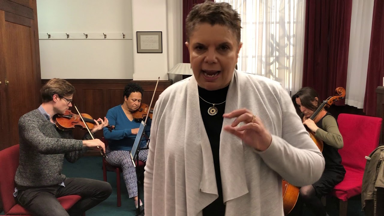 Deborah Cheetham accepts Live Classical Artist of the Year at the 2019 ...