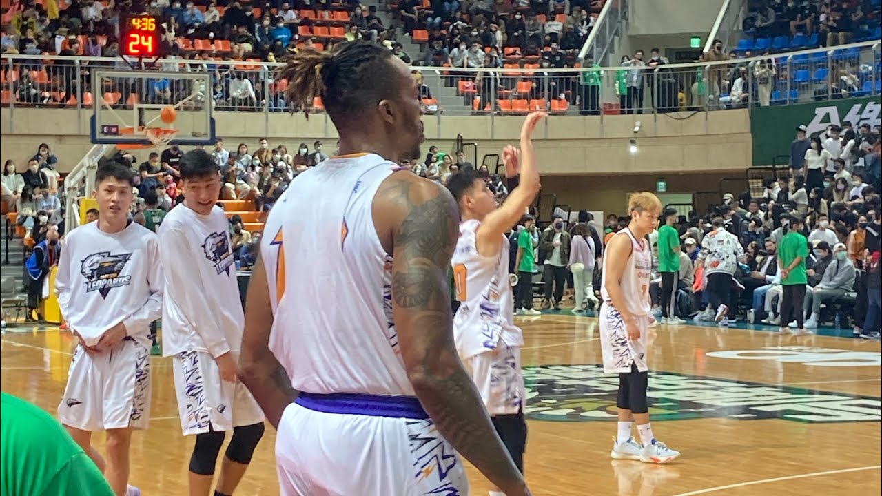 Taiwan Basketball T1 League Taoyuan Lepoards versus TaiwanBeer ...