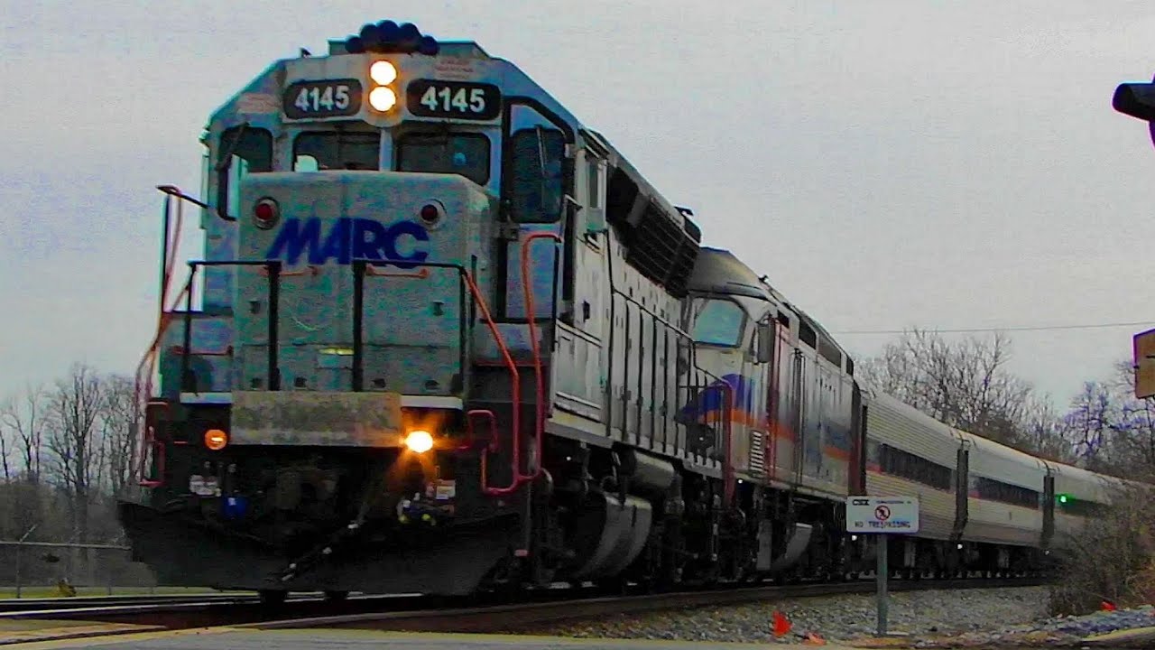 MARC Trains only GP40PH-2 Locomotive (#4145) - YouTube