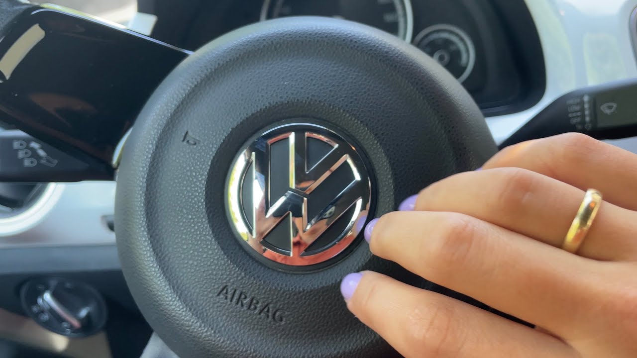 ASMR🦦 Car 🚘 VW UP Tapping and Scratching (Long Nails) - YouTube