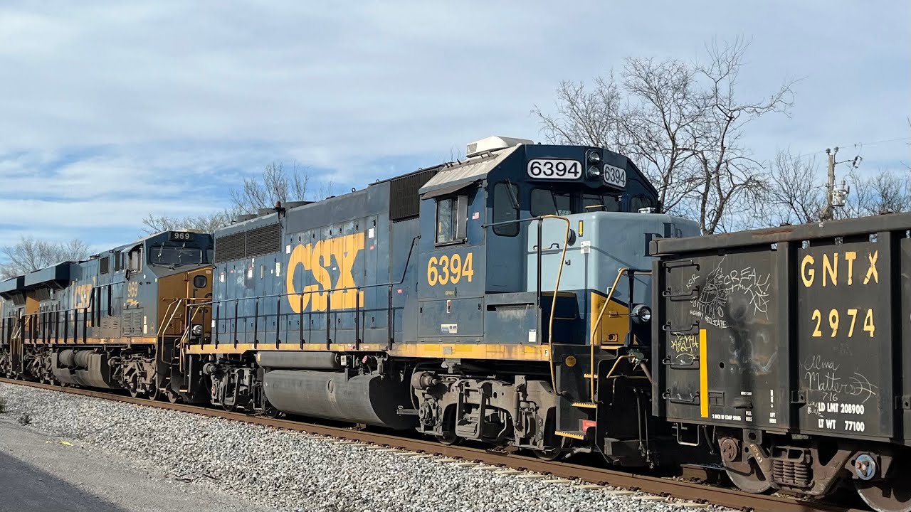 RF&P Nose Unit! CSX 3146 ES44AC-H Leads M582 w/ CSX 6394 RF&P Unit! at Florence, TN - YouTube