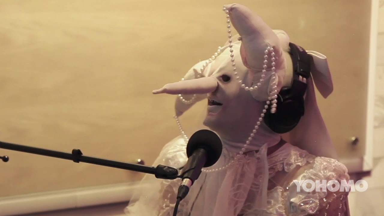 The best way to shave you a** and Yovska's ultimate travel tips for ...