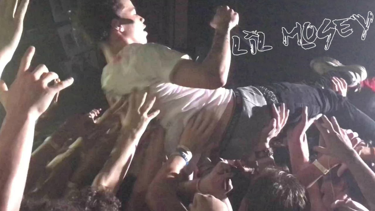 Lil Mosey JUMPS IN CROWD during "PULL UP" Performance LIVE in Richmond ...