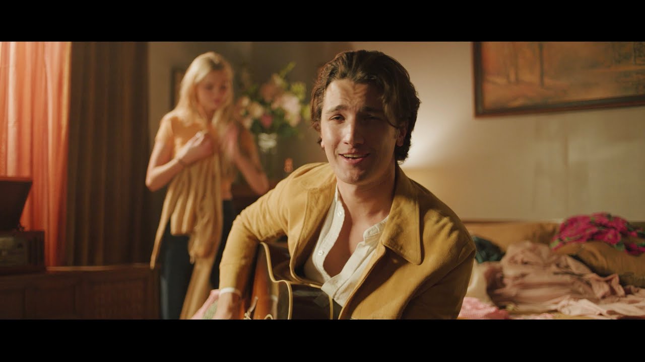 Drake Milligan - Hating Everything She Tries On (Official Music Video ...