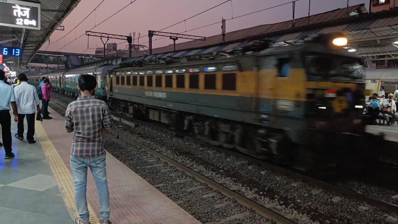 Kalyan Shed WCAM 3 Locomotive Hauling Deccan Queen 👑👑 - YouTube