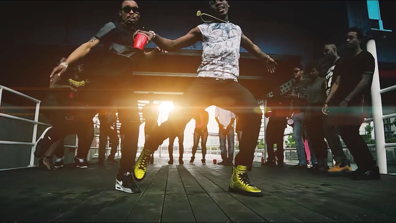 ROBBY LAW ft.EBS - GUCCI WAIST - YouTube