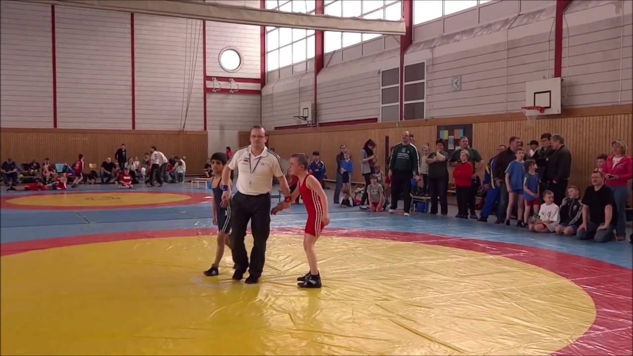 Ringen, youth wrestling Tewellis - Erol - YouTube
