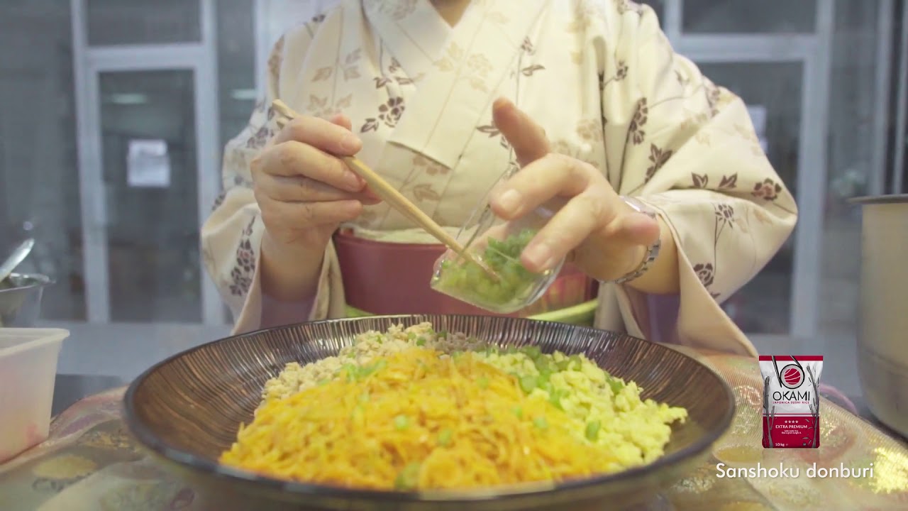 Comment préparer la recette du Sanshokudon par Chef Sanae avec OKAMI ...