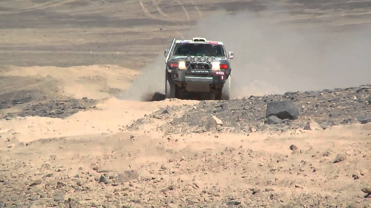 Dakar 2011 - El FJ Cruiser de FERRAND MALATESTA - YouTube