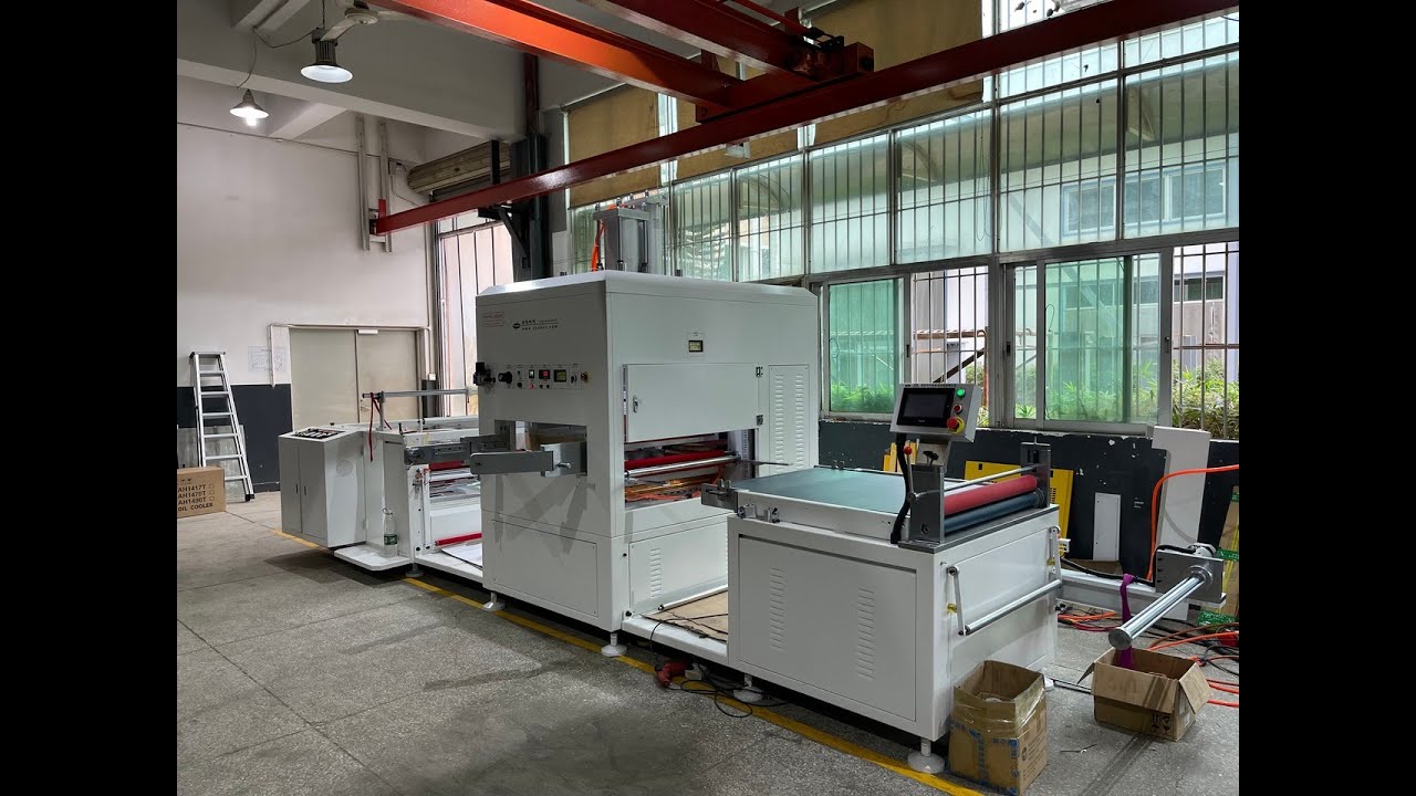 Automatic Plastic box die cut machine testing 20220523,PET packing ...
