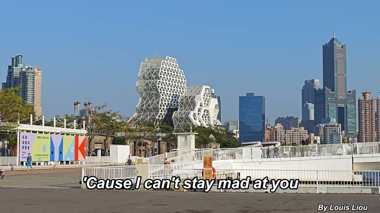 Skeeter Davis - I Can't Stay Mad At You(Lyrics)4K HDR - YouTube