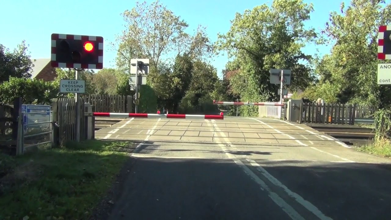 Dunhampstead Level Crossing - YouTube