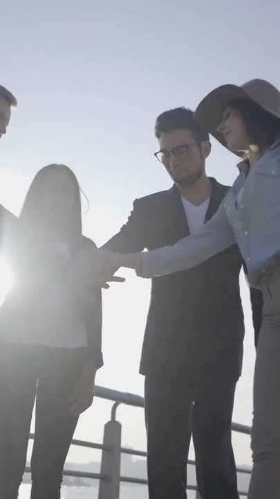 Why Are Some People Left Handed 🖐️ - YouTube