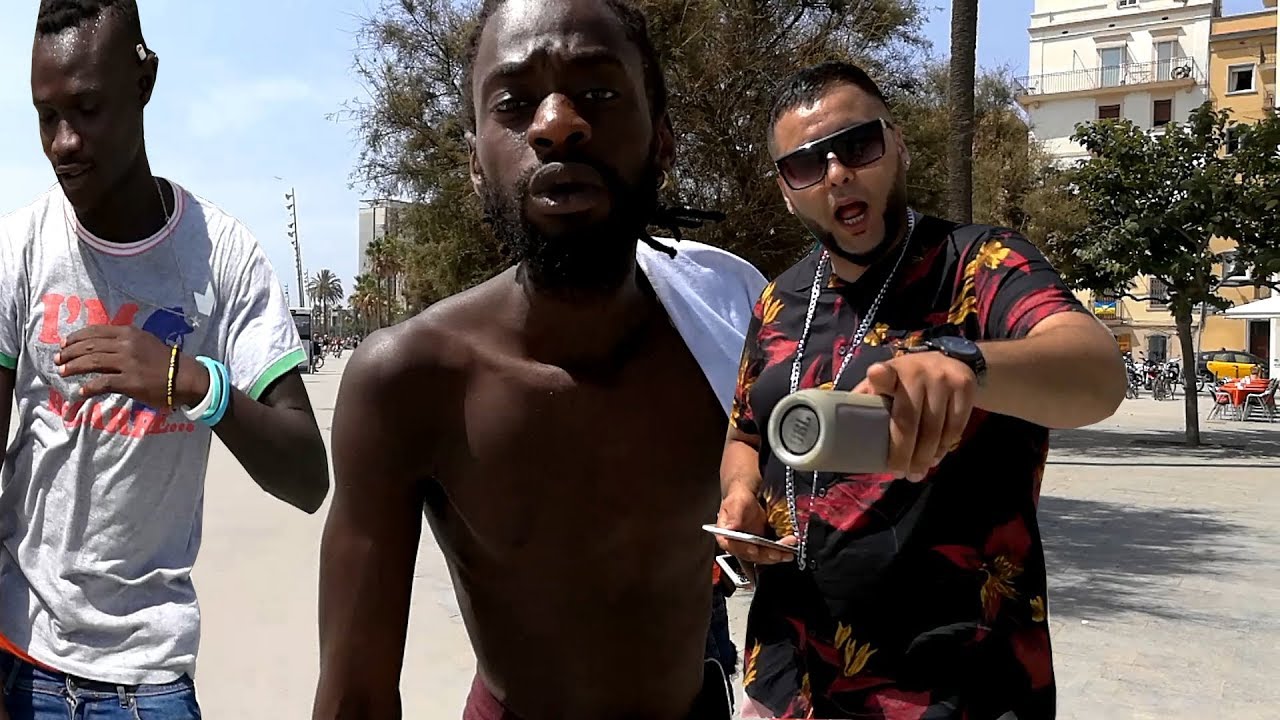 Barcelona | Enjoying Skrapz feat. Giggs - Round Here | UK Rap | August ...