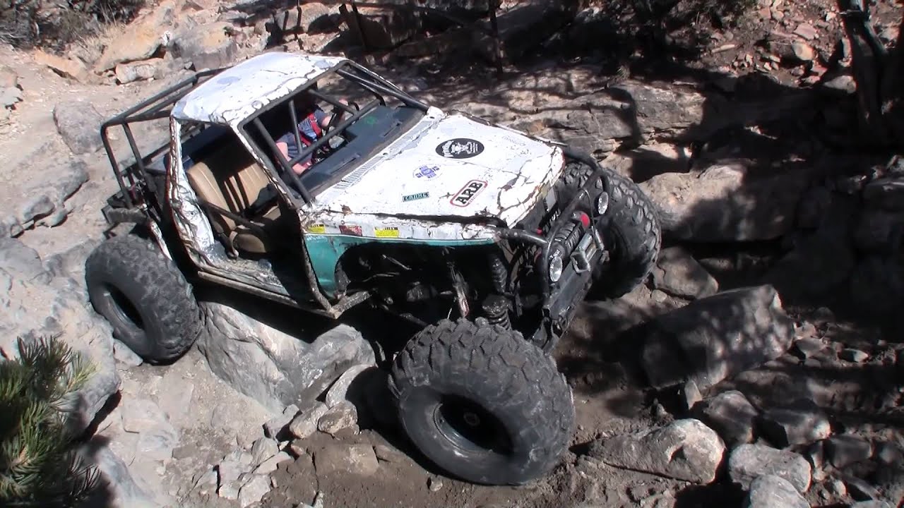 S10 rock crawling BEAST at Independence Trail - Compilation - YouTube