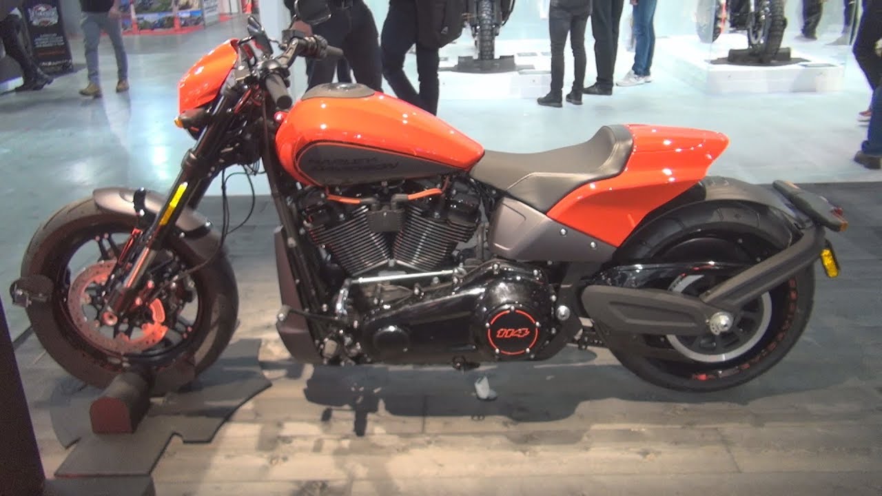 Harley-Davidson FXDR 114 (2020) Exterior and Interior - YouTube