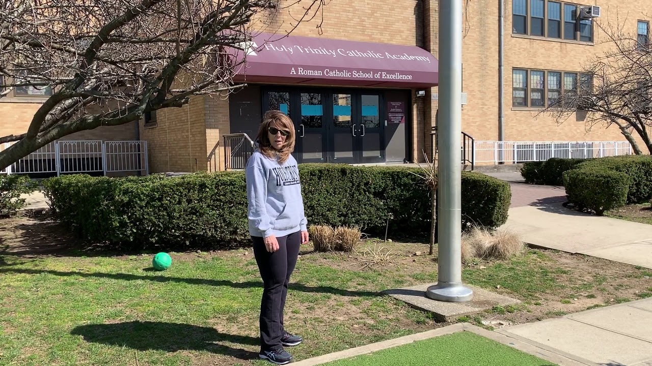 Mrs. Kavanagh says the Pledge of Allegiance - YouTube