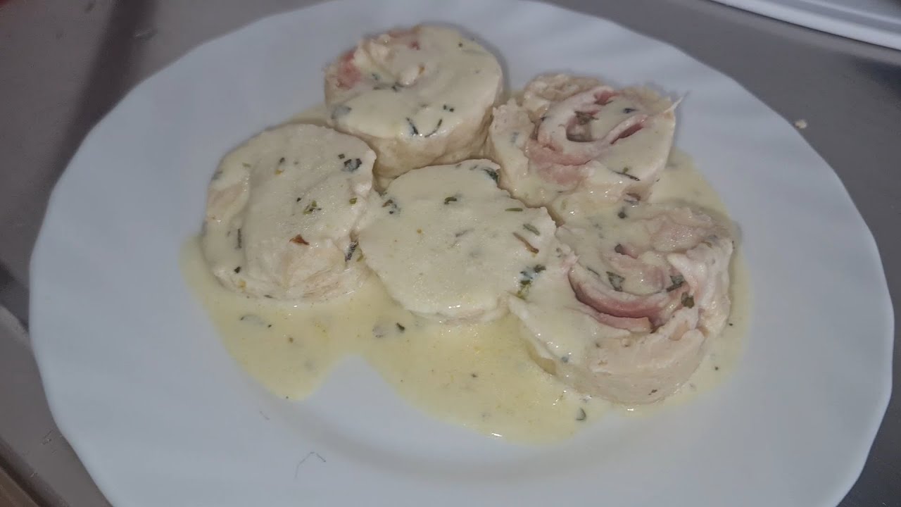 Rollo de Pechuga rellena especial con salsa blanca!#recetasfaciles # ...