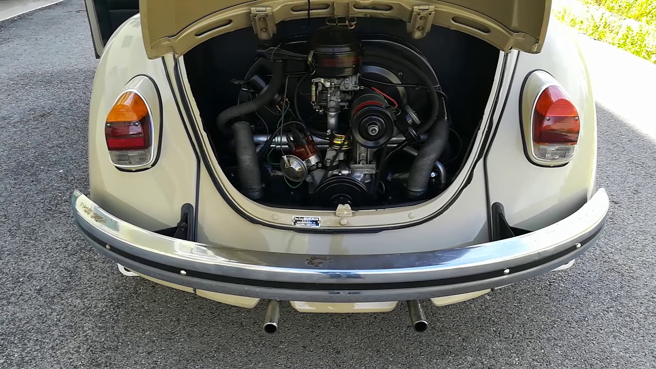 VW 1300 engine sound - YouTube