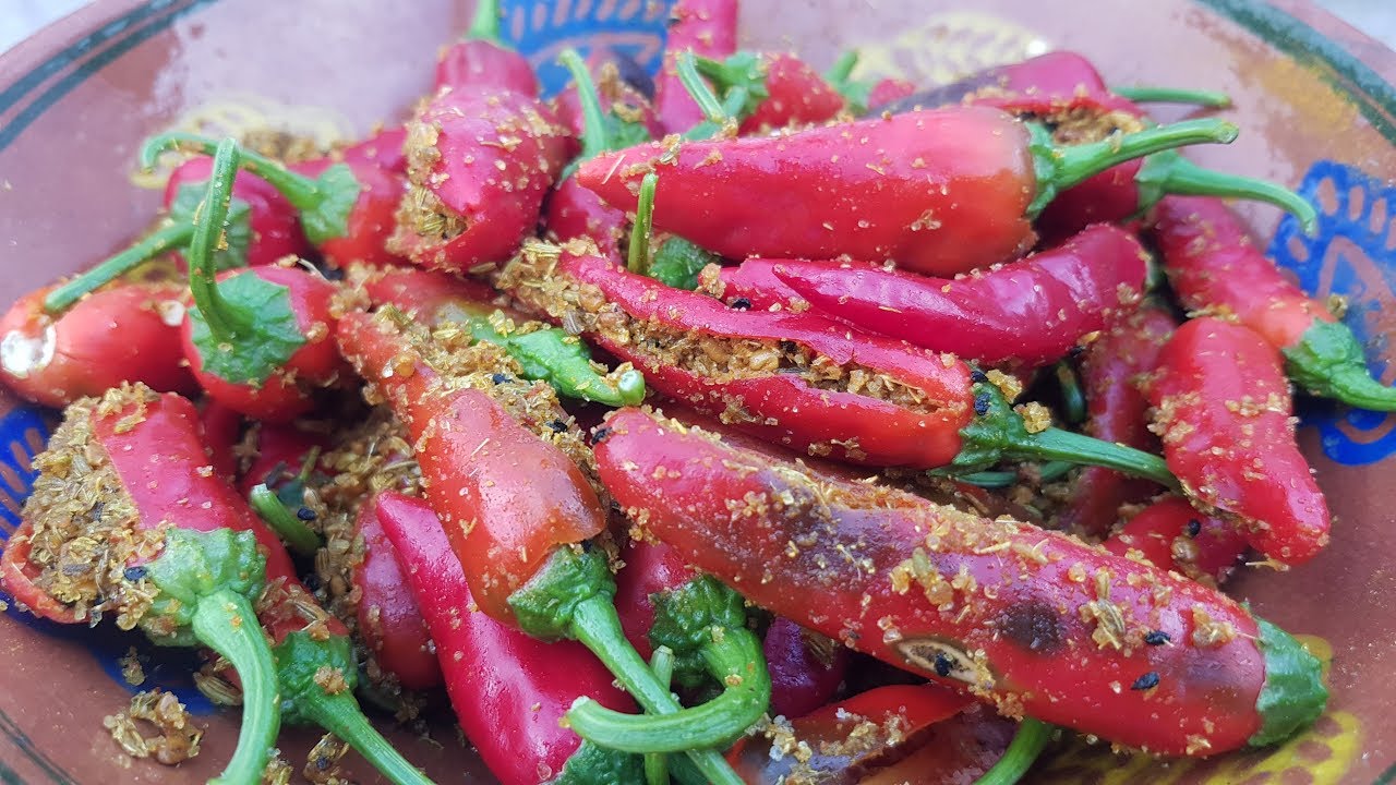 Lal Mirch ka Achaar | Stuffed Red Chilli Pickle by Mubashir Saddique ...