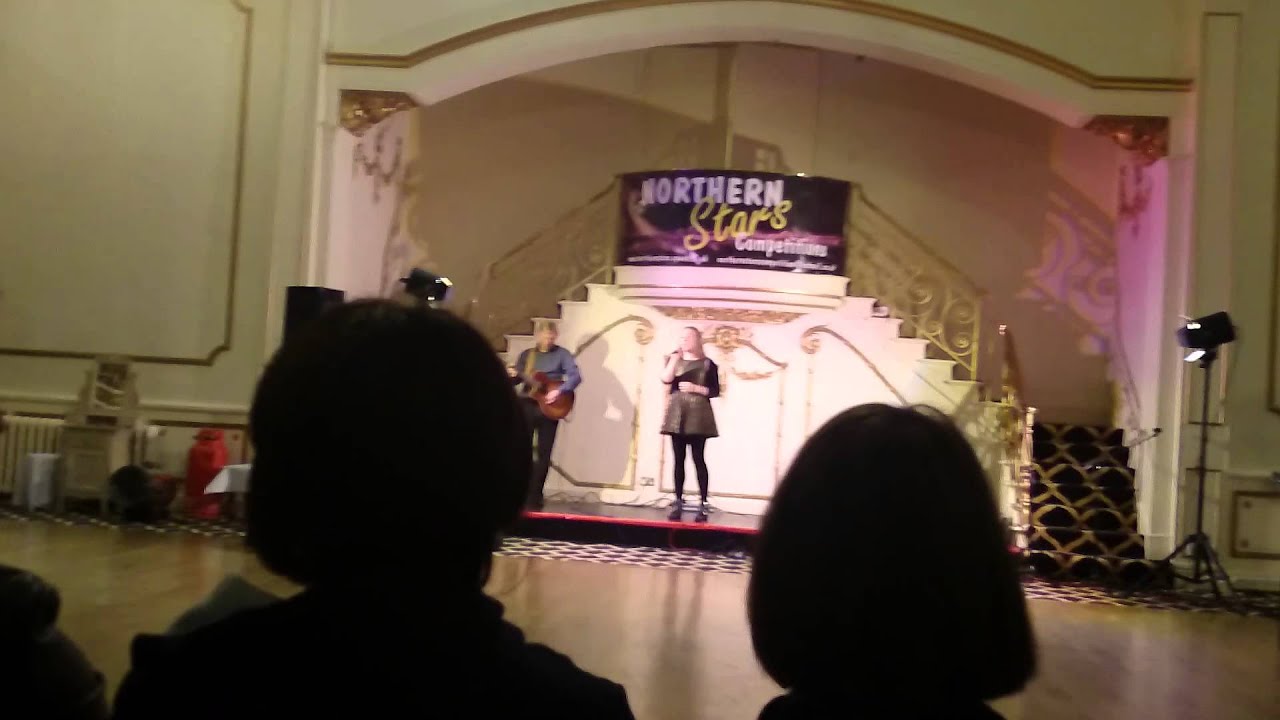 Megan Broadhurst aged 14 performing Amy Winehouse - YouTube