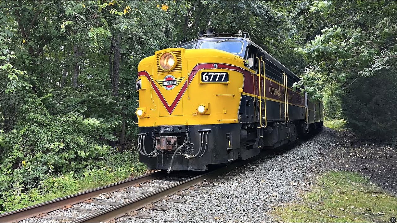 CVSR train 14. - YouTube