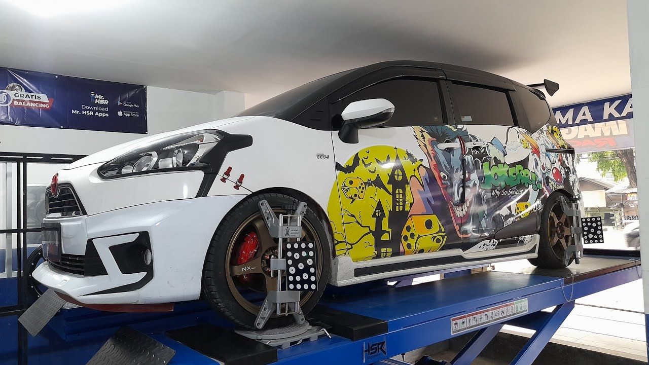 Modifikasi Mobil Toyota Sienta Menggunakan Ring 18 Biar Tampil Makin ...