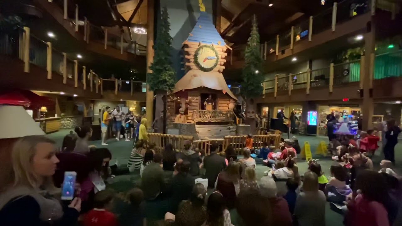 Great Wolf Lodge in Charlotte North Carolina - YouTube
