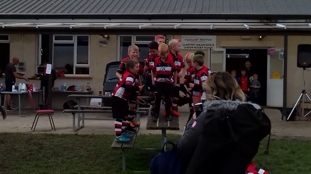 Pontypool united - YouTube