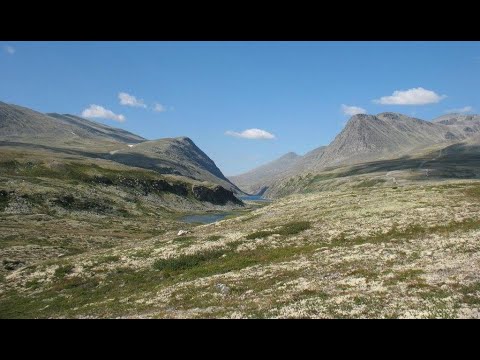 Norwegian roads. Rondane National Park and National Norwegian Scenic ...