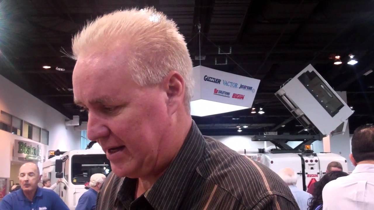 Steve Johnson of Cimline explains the PCF-30 router for cracksealing ...
