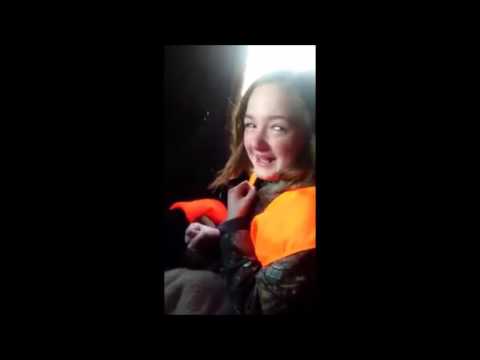 Taelyn Jade's First Deer - Buckmasters - YouTube