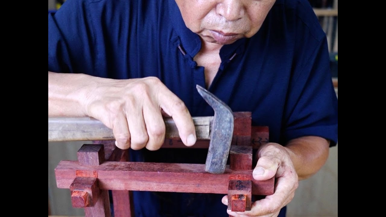 Luban lock stool. What is its practical use? It duplicates things ...