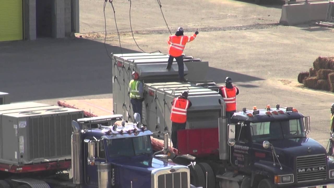 First Ever Construction Airlift at JFK Done and Done! - YouTube