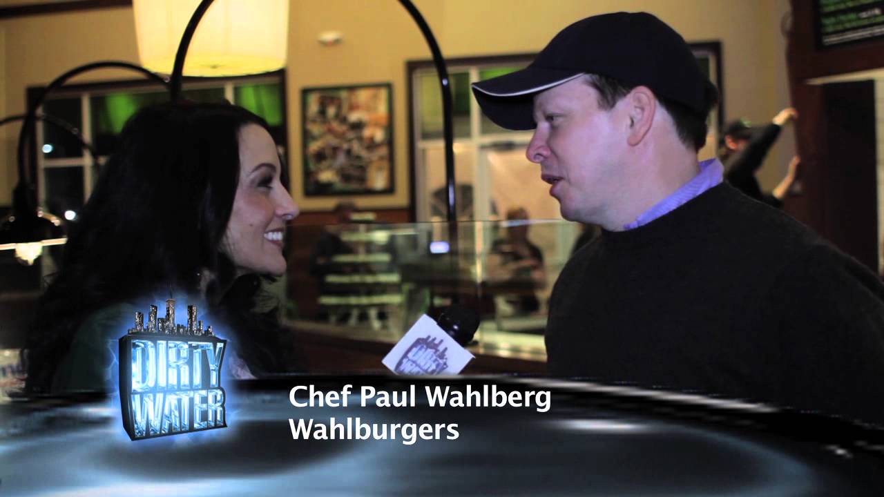 Wahlburgers Reality Show Premiere Party - YouTube