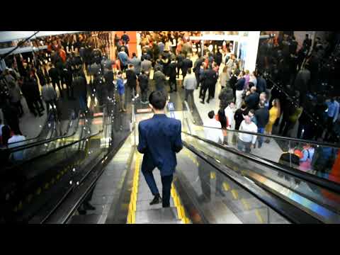 Damla Elizadenin Taxta ayi filiminin qala gecesinde Jurnalist Ali Mirzeyev