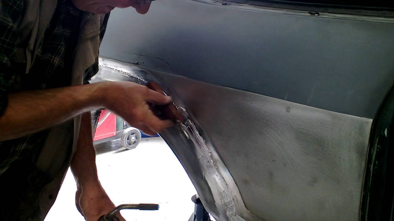 Lead loading the Capri - YouTube