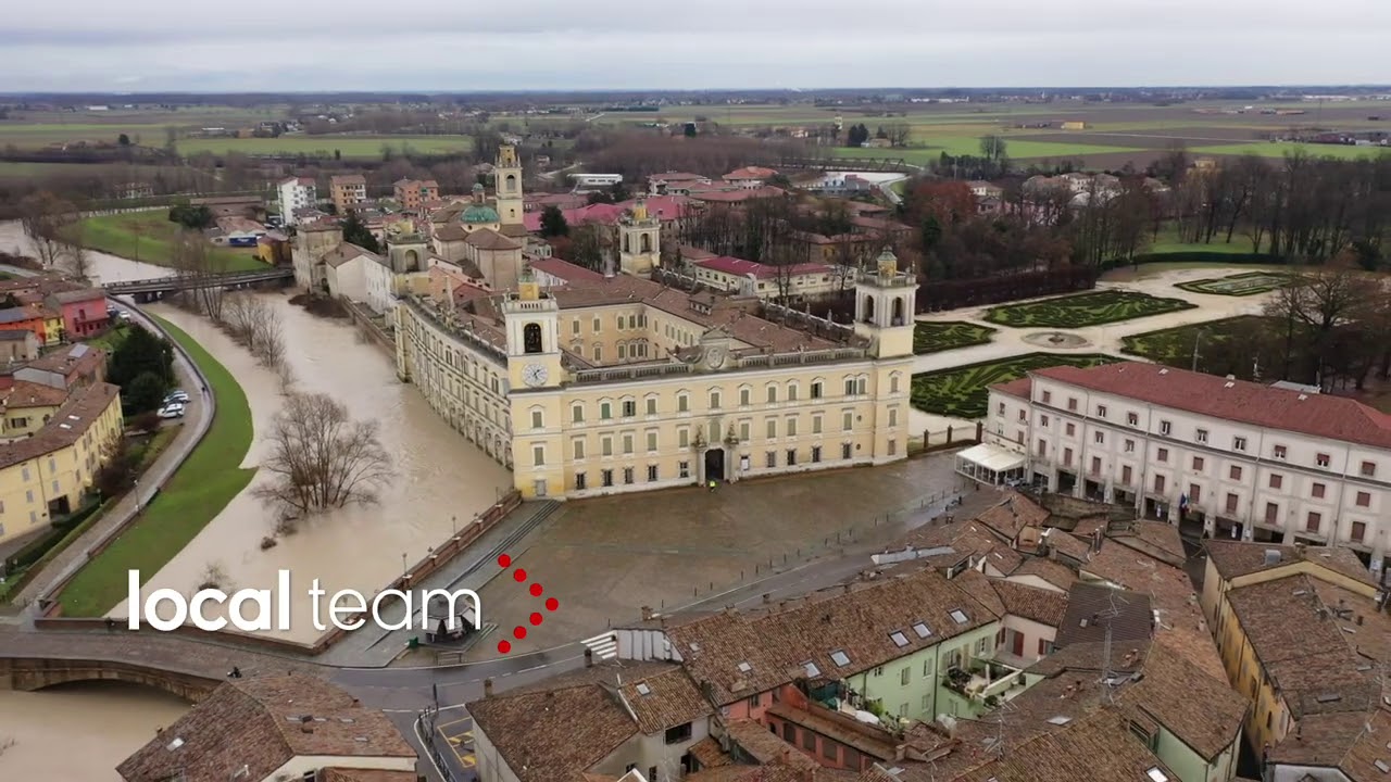 Drone, torrente Parma a Colorno: allerta fiumi Emilia - YouTube