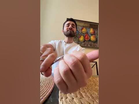 Левой рукой правую😫 - YouTube