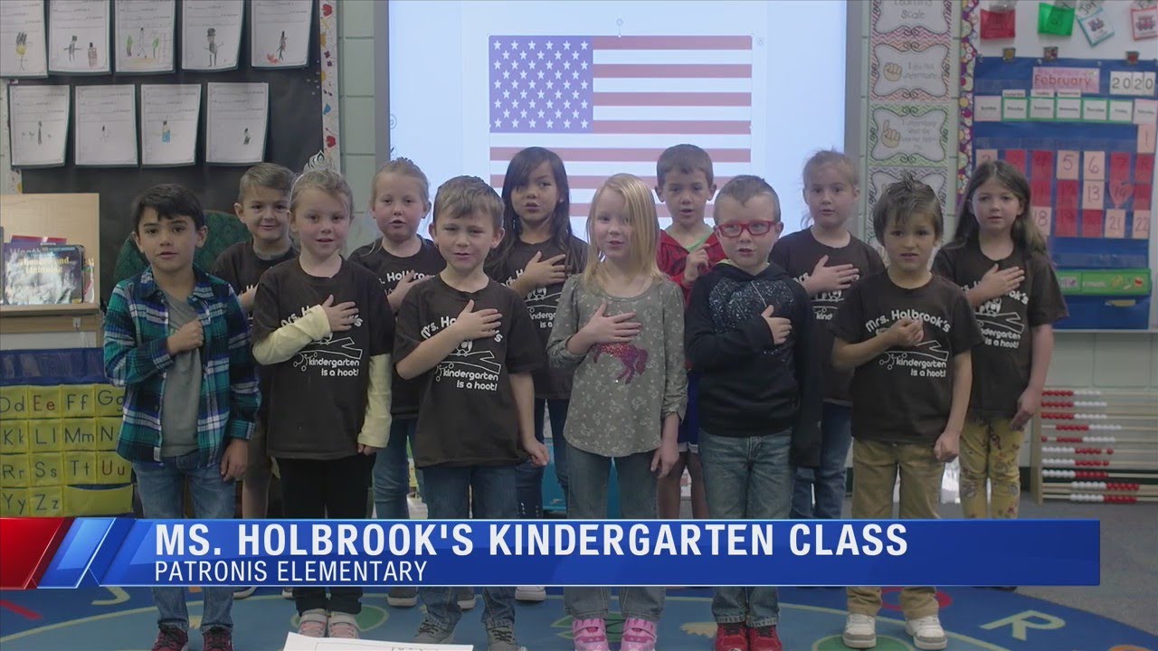 The Daily Pledge: Ms. Holbrook Kindergarten Class - YouTube