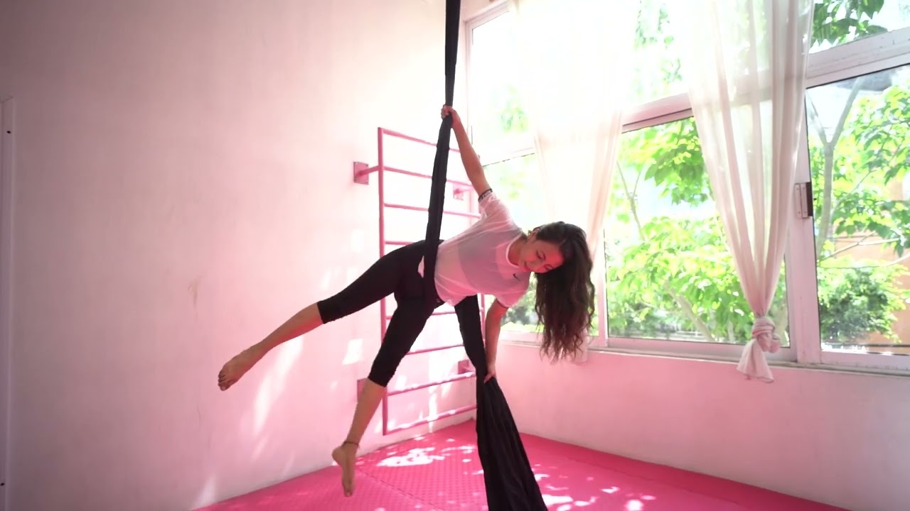 Danza Aerea Tutorial De Tijera En La Tela Figuras Aerial Silks