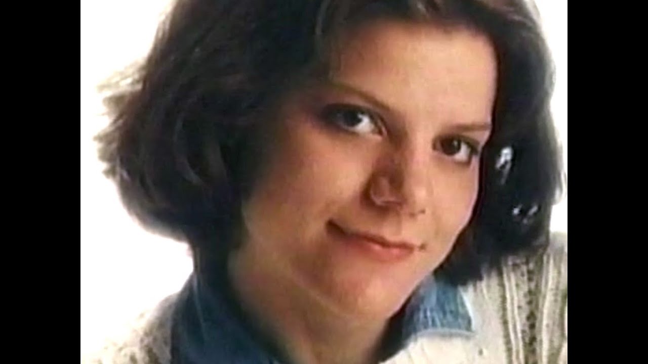 Teresa Halbach's 10/31/2005 Voice Mail on Barb Janda's Machine. - YouTube