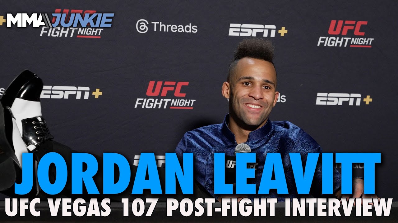 UFC Vegas 107 video: Jordan Leavitt chokes Kurt Holobaugh out cold