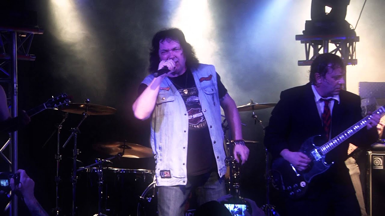 Whole Lotta Rosie (LIVE 2013) - YouTube