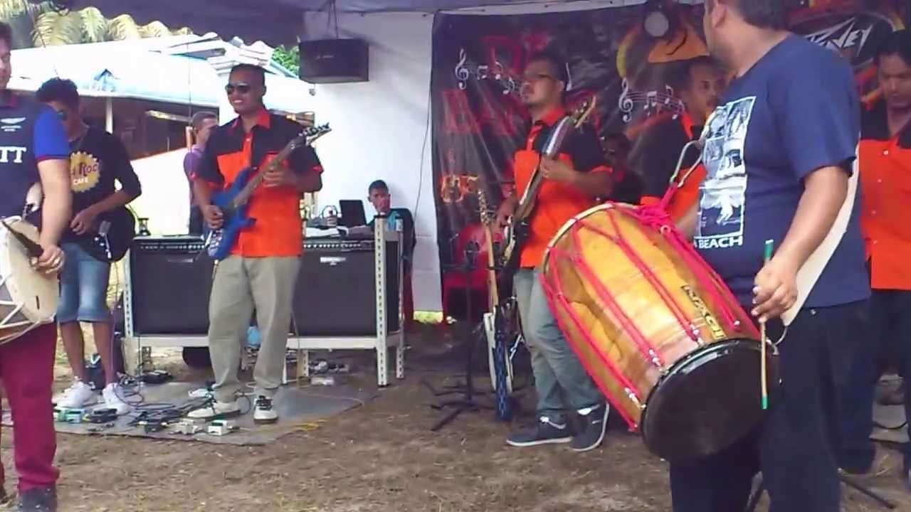 Aajkal tere mere pyar- srdf'bands - YouTube