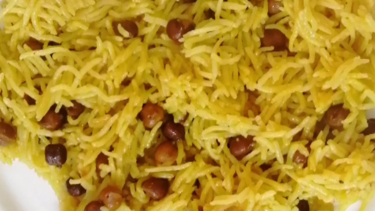 Healthy Lunch recipe Chana pulaw by Indian youtuber priya chandel - YouTube