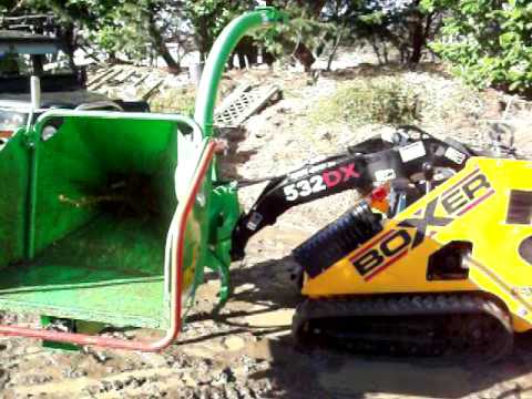 Boxer 532 DX with wood chipper - YouTube