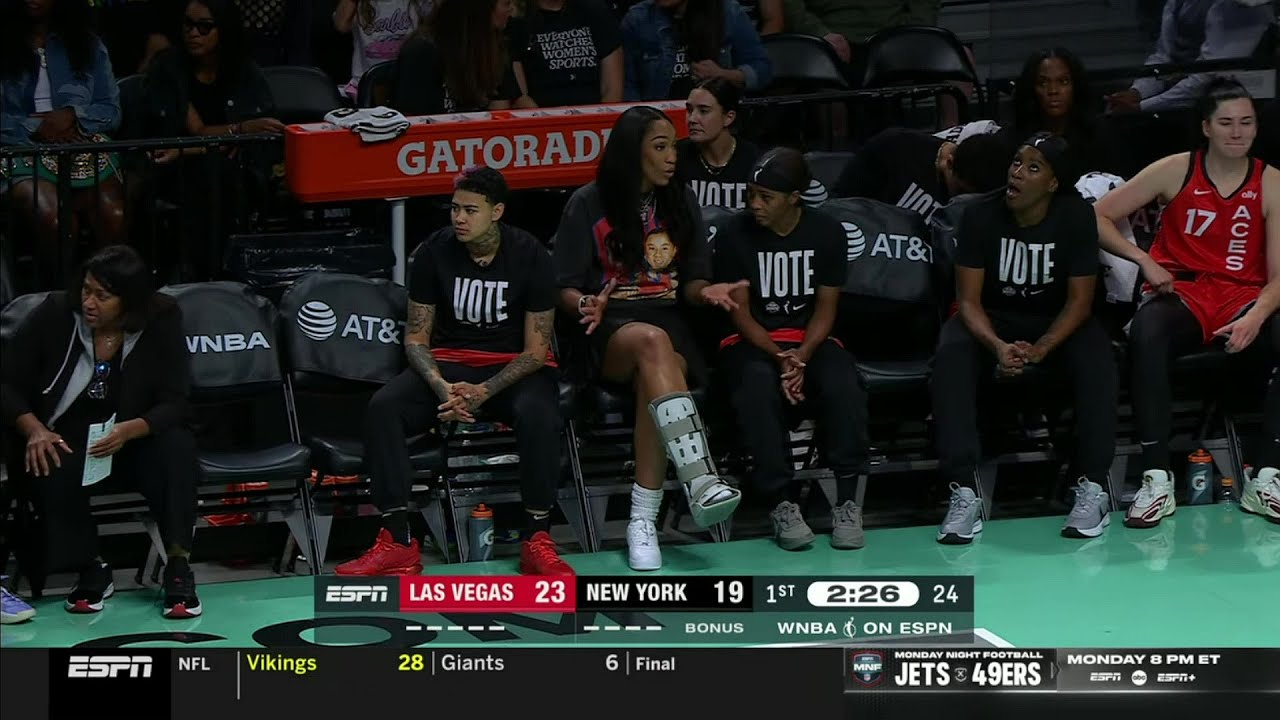 A'ja Wilson injured wearing boot on bench | New York Liberty vs Las ...